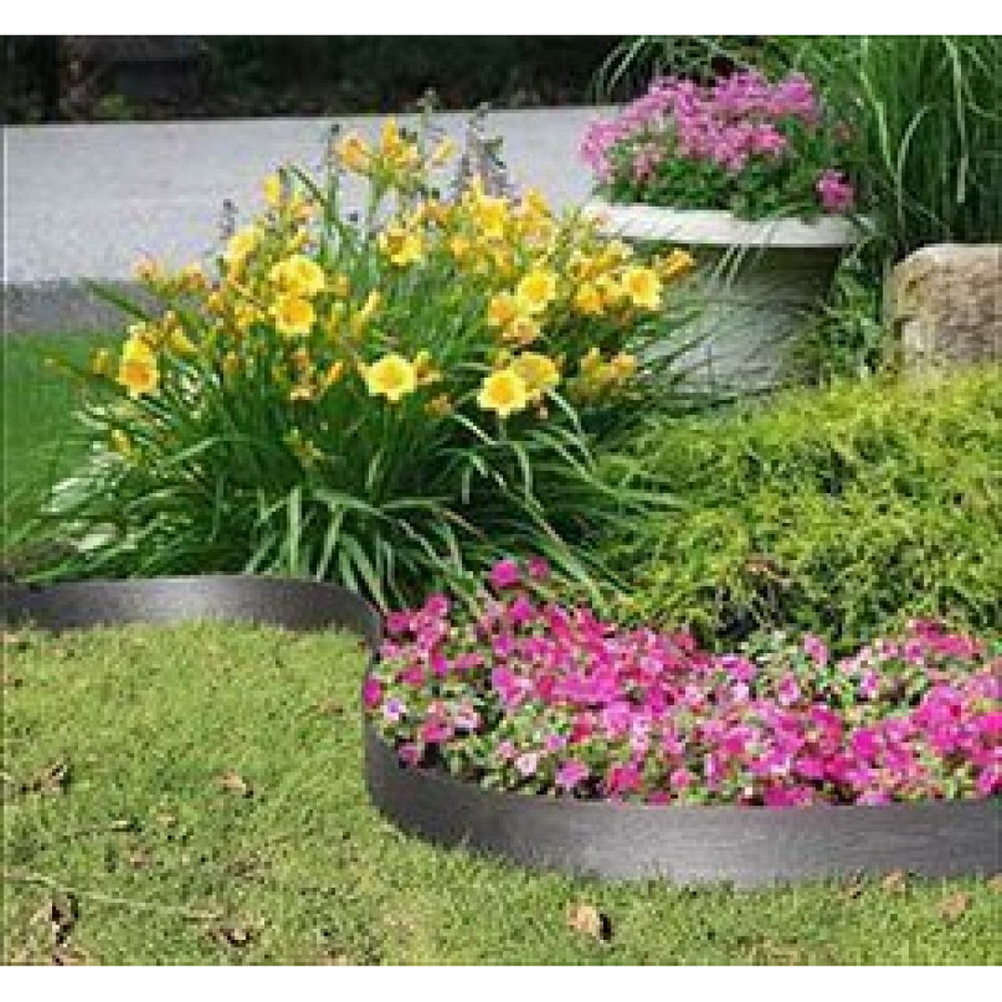 Bordura WPC Garden Edging with Pins Black 135mm x 5m | PlaceMakers NZ