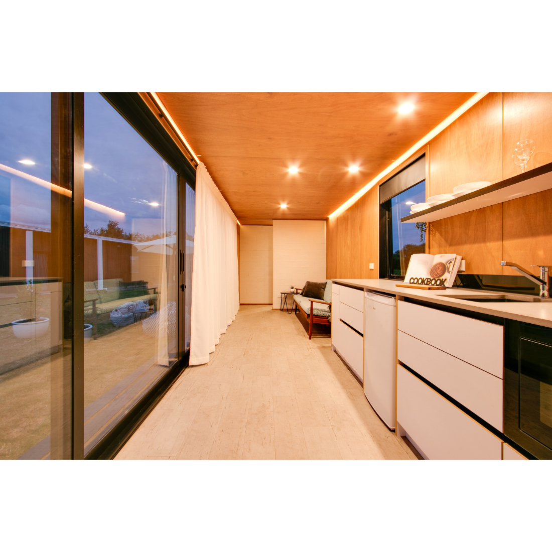 RedLine Premium Non-Structural Plywood Hardwood Core Untreated B Square ...