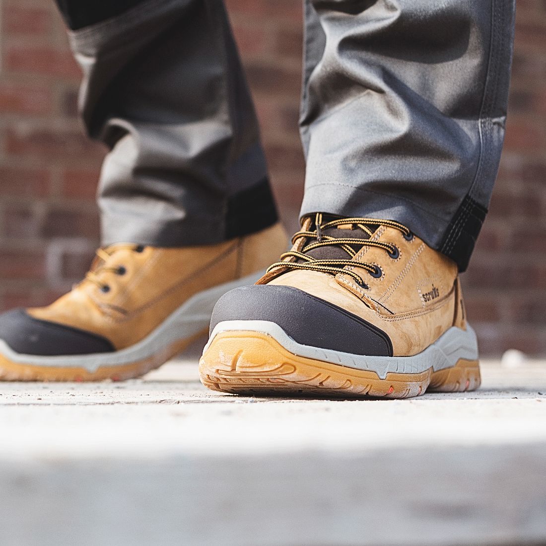 Solleret Safety Boot UK9 Tan T54982 | PlaceMakers NZ